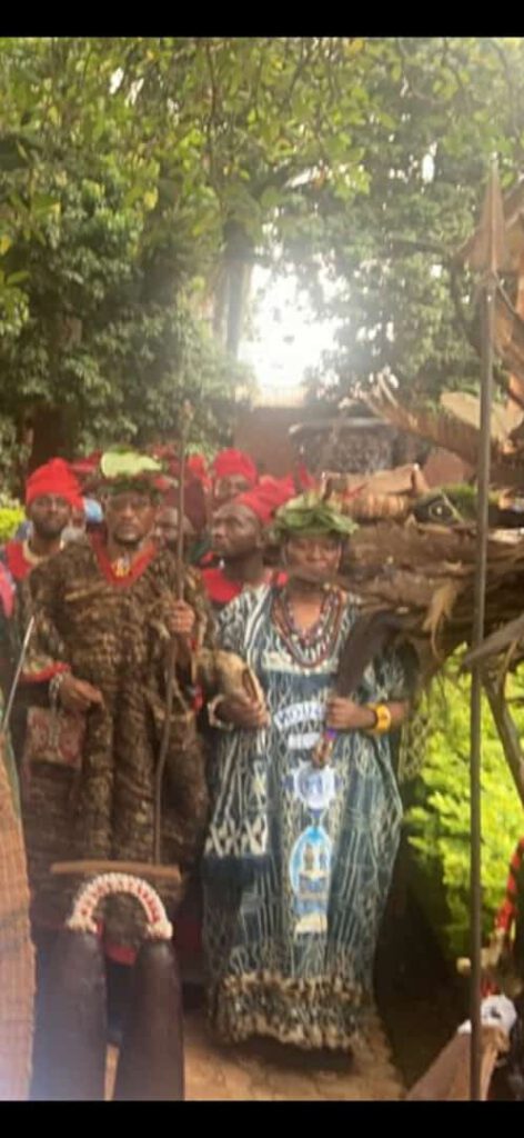 Intronisation : Nabil Mbombo Njoya est le sultan Bamoun | LA VOIX DU KOAT